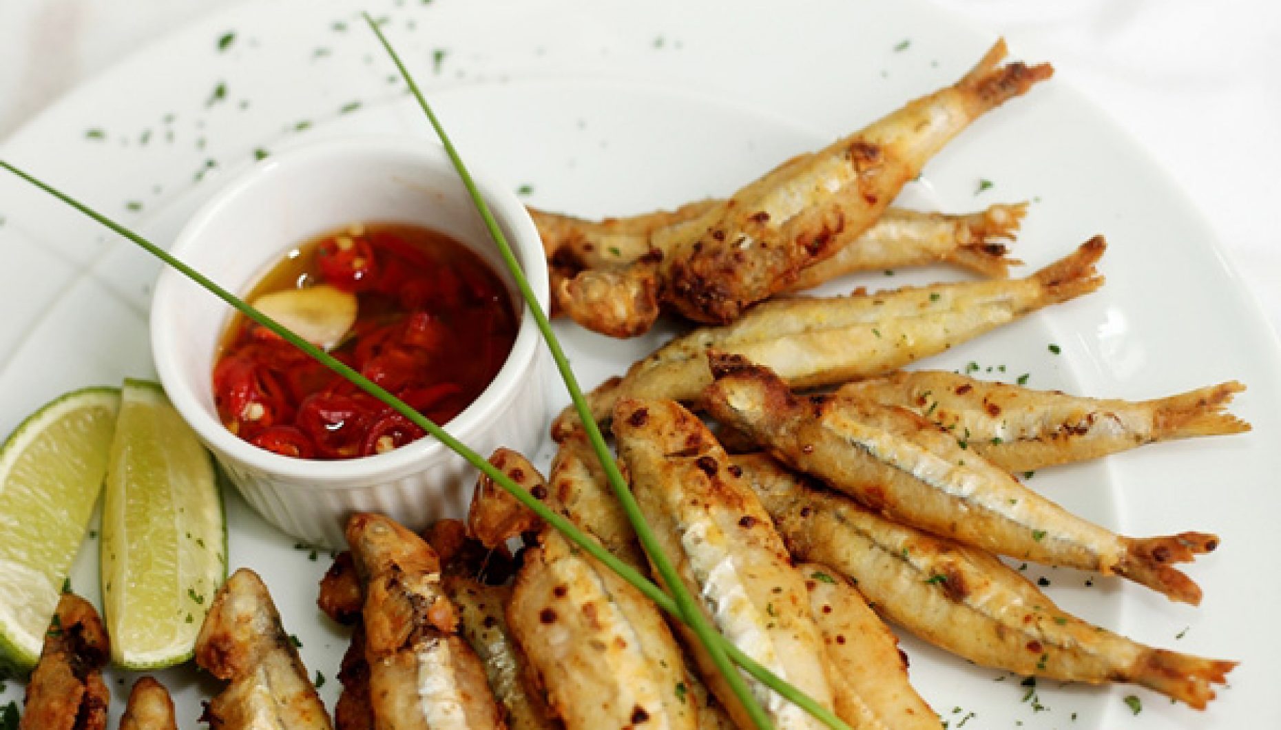 Receita de Manjubinha frita - Pesca na Praia